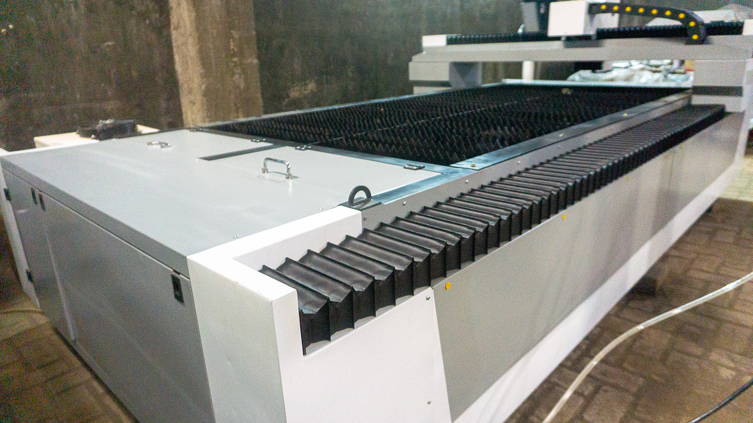 Harga Mesin Fiber Laser Cutting Terjangkau & Berkualitas