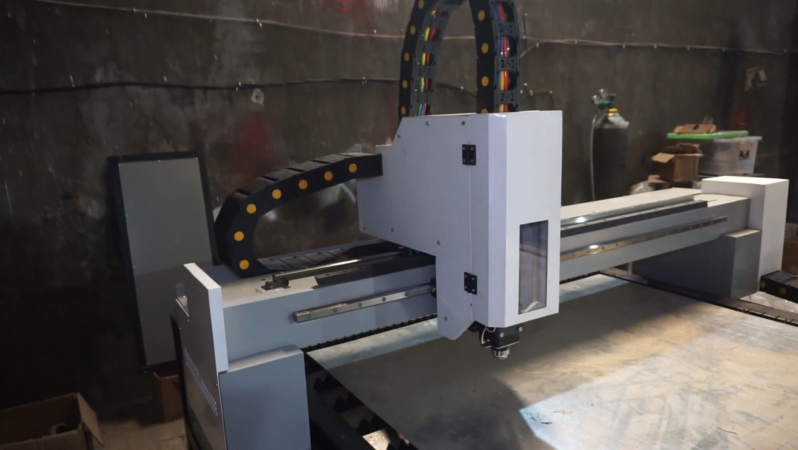 CNC Fiber Laser Cutting Inseco - Mesin Potong Laser Besi
